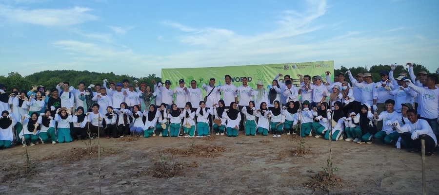 Komitmen Lestarikan Lingkungan, PT Kaltim Nitrate Indonesia Tanam 6 ...